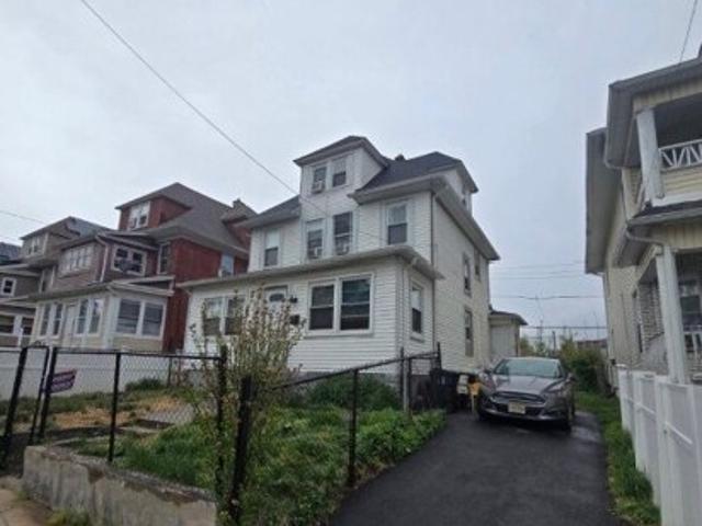 White Ter, Newark, Home For Sale