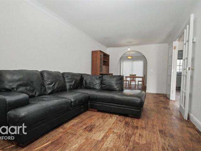 White Willow Close, Ashford 3 bed terraced house to rent £1,425 pcm £329 pw