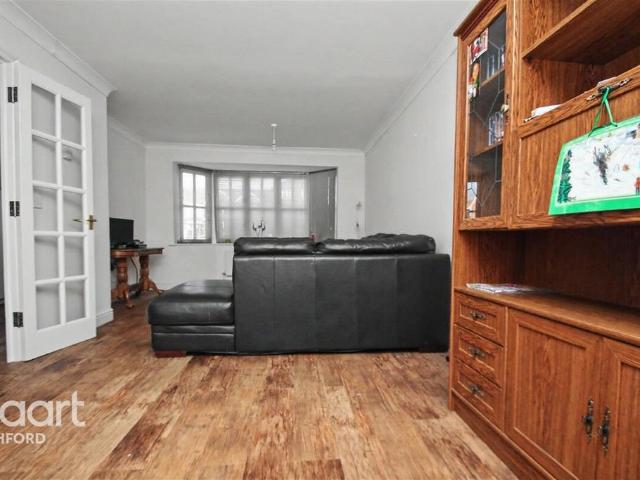 White Willow Close, Ashford 3 bed terraced house to rent £1,425 pcm £329 pw