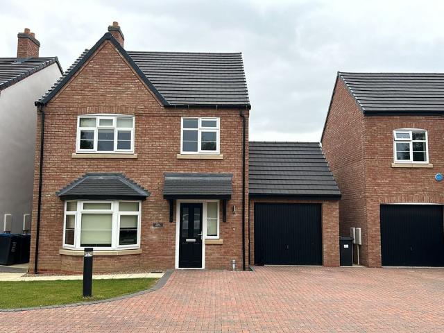 White Willows, Lutterworth Road, Leicester LE8, 4 bed detached house to rent, £2,000 pcm | PrimeLocation