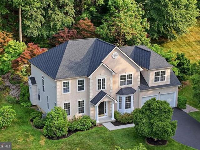 White Woods Ln, Malvern, Home For Sale