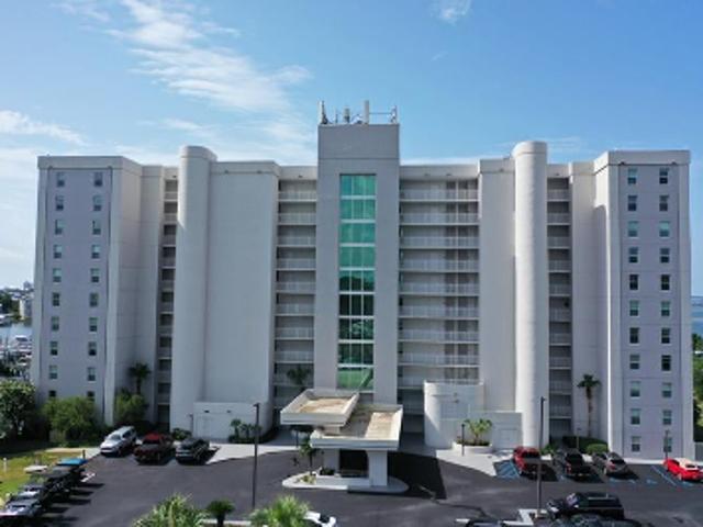 White Ave Apt 205