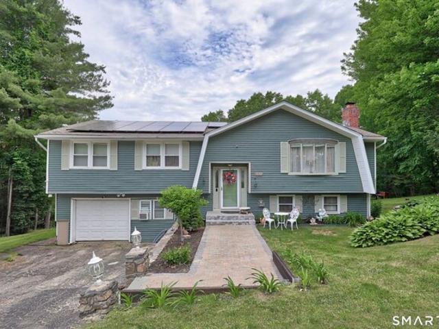 White Birch Dr, Waterbury, Home For Sale
