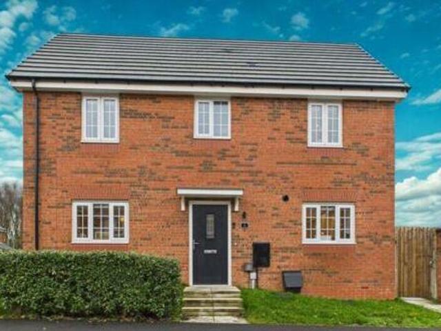 White Bridge Close, Standish, 3 Bedroom Semi detached