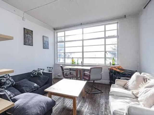 White Bull Retro, 430 Hackney Road, London, E2 9DY, United Kingdom | 4 bed apartment for rent #140654659 | Rentberry