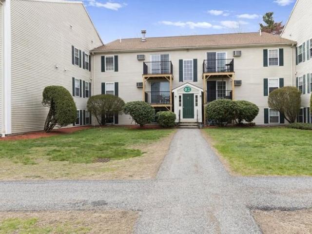 White Cedar Blvd, Portsmouth, Condo For Sale