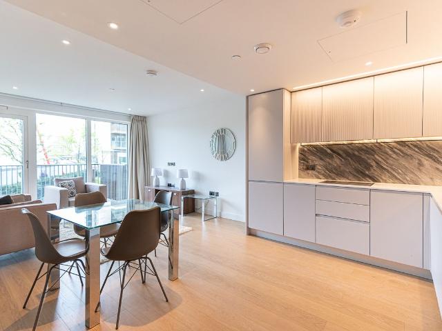 White City Living, Lincoln Apartments, Fountain Park Way, White City W12, 1 bed flat to rent, £2,999 pcm | PrimeLocation