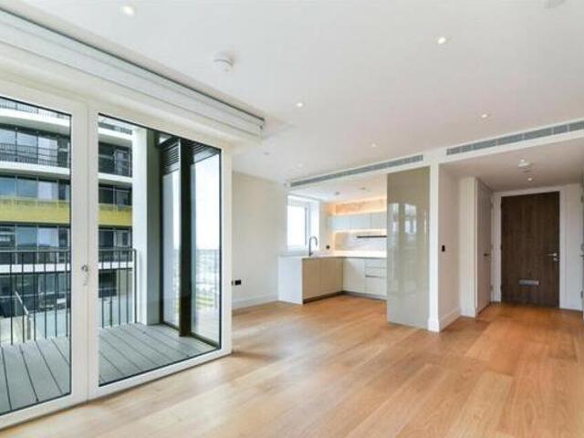White City Living, London, 3 Bedroom Flat