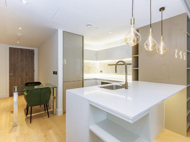 White City Living, Parkside Apartments, Cascade Way, White City W12, 1 bed flat to rent, £2,700 pcm | PrimeLocation