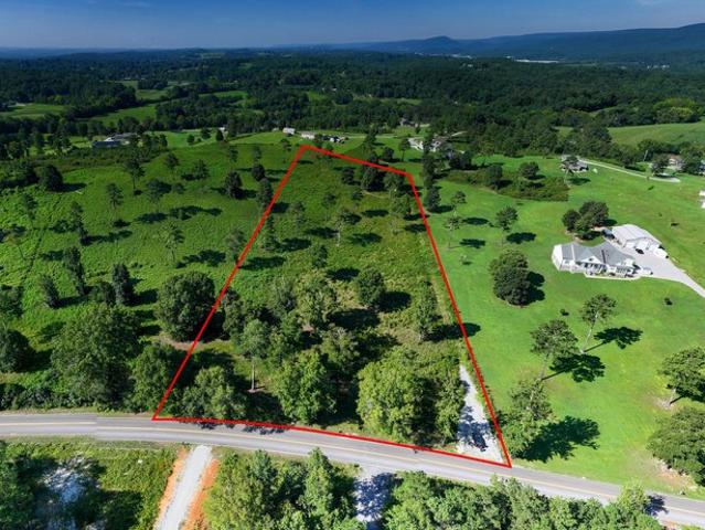 White Flats Rd, Evensville, TN 37332