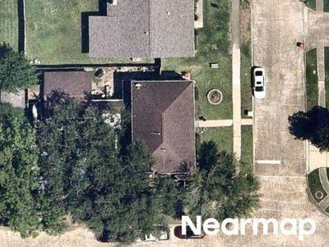 White Gate Ln