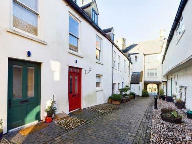 White Hart Mews, Chipping Norton, 2 Bedroom Cottage