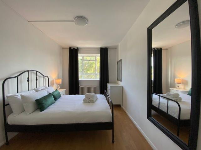 White Hart Lane N17, Room to rent, £700 pcm | PrimeLocation