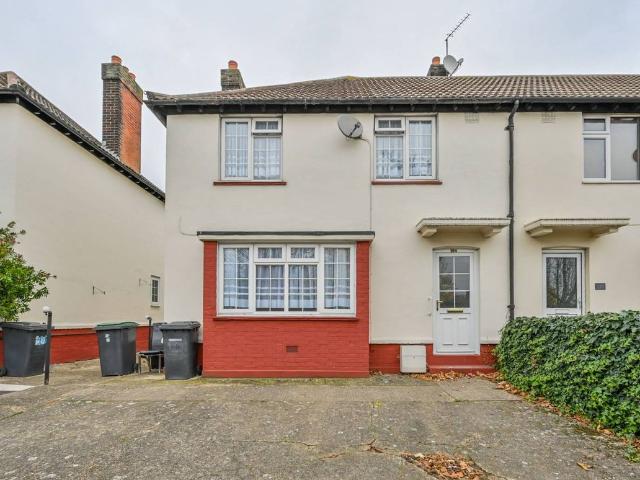 White Hart Lane N17, Tottenham, London, 3 bed property to rent, £3,100 pcm | PrimeLocation
