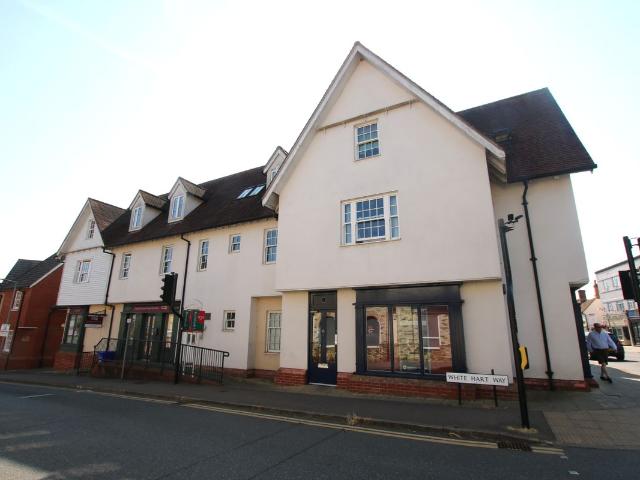 White Hart Way, Dunmow CM6, 2 bed flat to rent, £1,300 pcm | PrimeLocation