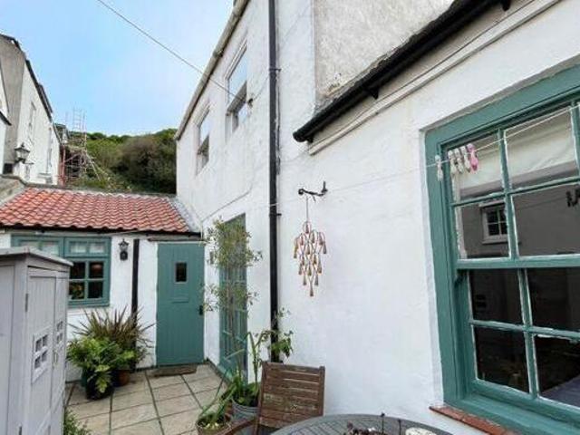 White Horse Yard, Church Street, 3 Bedroom Cottage