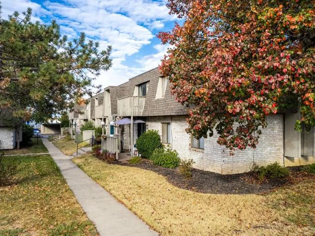 White Lakes 1 Bedroom Apartment for Rent at 3730 Sw Plaza Dr, Topeka, KS 66609
