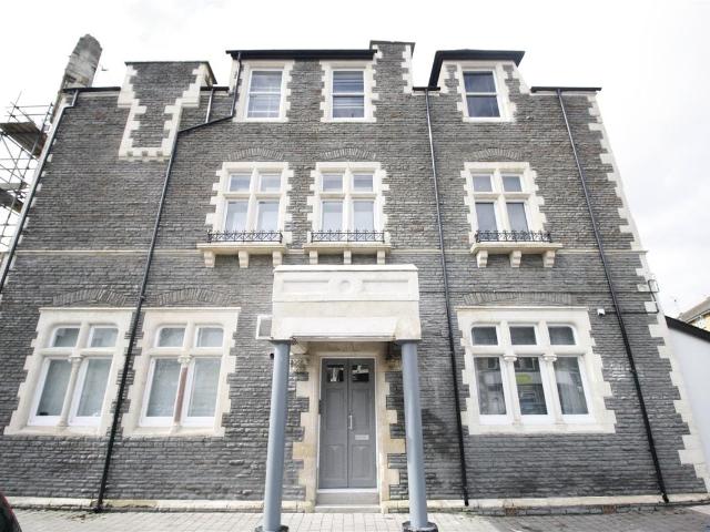 White Lion, Cowbridge Road West, Cardiff CF5, 2 bed flat to rent, £825 pcm | PrimeLocation