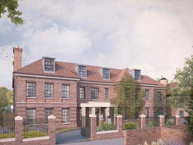White Lodge Close, London, 9 Bedroom Detached