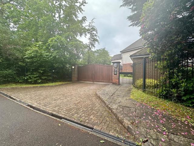 White Lodge, Southampton, SO16 2 bed flat to rent £1,550 pcm £358 pw