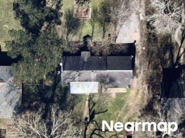 White Oak Dr