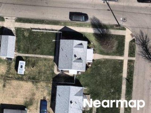 White Oak Dr