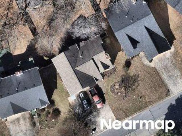 White Oak Dr SE