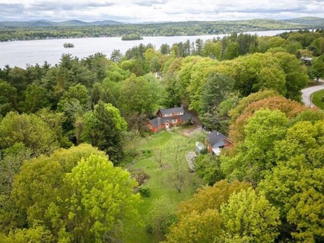 White Oaks Rd, Laconia, Home For Sale
