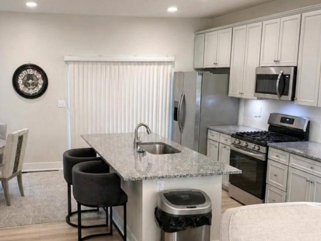White Plains Home