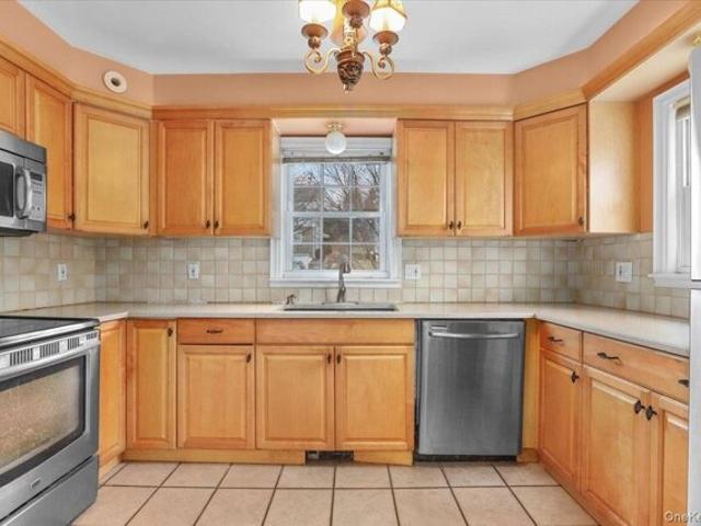White Rd, Scarsdale, Home For Sale