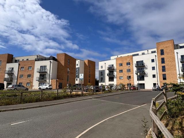 White Rose Apartments, 2 Gorse Road, Luton, Bedfordshire LU1, 2 bed flat to rent, £1,150 pcm | PrimeLocation