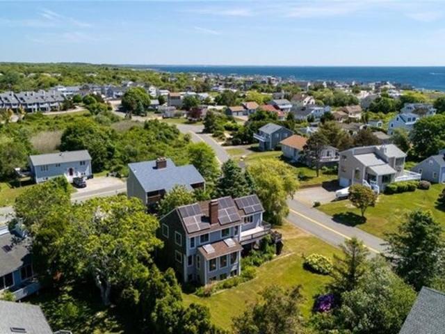 White Swan Dr, Narragansett, Home For Sale