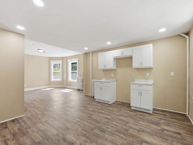 White St, Springfield, Home For Sale