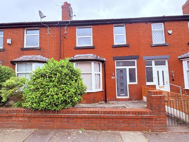 White Street, Bury, BL8 3 bed house to rent £1,295 pcm £299 pw