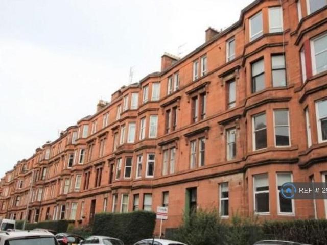 White Street, Glasgow, G11 3 bed flat to rent £2,130 pcm £492 pw