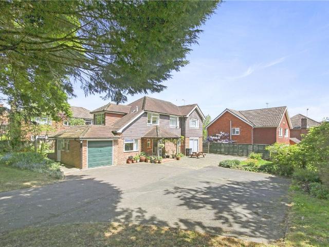 Whitemans Green, Cuckfield, Haywards Heath, West Sussex RH17, 4 bed detached house to rent, £2,995 pcm | PrimeLocation