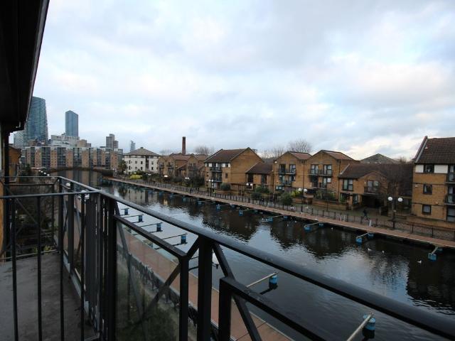 Whiteadder Way, Tower Hamlets E14, 1 bed flat to rent, £1,850 pcm | PrimeLocation