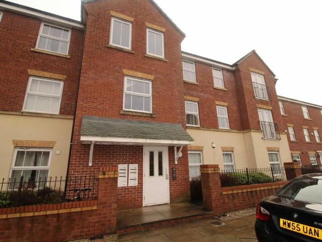 Whitebarn Avenue, Cheetham Hill, Manchester M8, 2 bed flat to rent, £1,100 pcm | PrimeLocation
