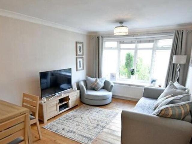 Whitecroft Drive, Lowercroft, 2 Bedroom Semi detached