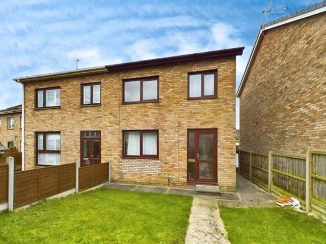 Whitecroft Way, Kingswood, 3 Bedroom Semi detached