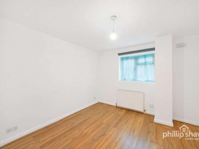 Whitefriars Avenue, Harrow, HA3