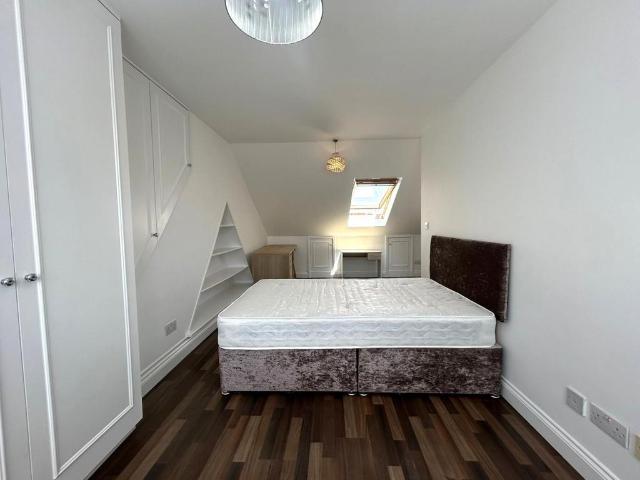 Whitefriars Avenue, Harrow HA3 2 bed maisonette to rent £1,650 pcm £381 pw