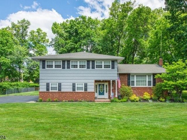 Whitegate Rd, Roxbury Township, Home For Sale