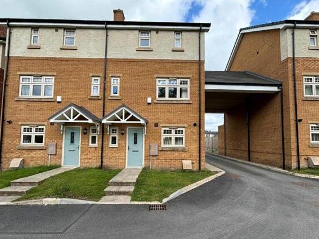 Whitehall Drive, Broughton, 4 Bedroom End