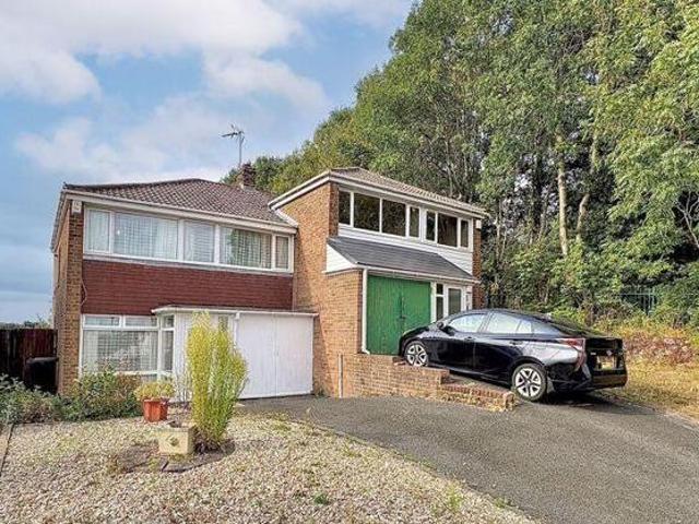 Whitehall Drive, Dudley, 3 Bedroom Semi detached