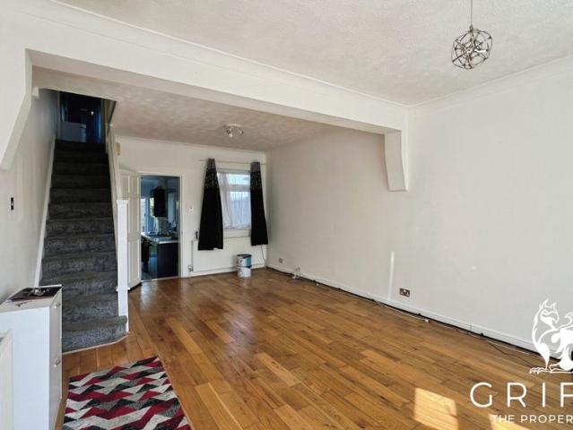 Whitehall Lane, Grays, RM17