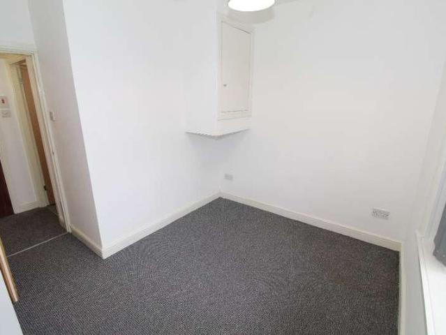 Whitehall Street, OL12