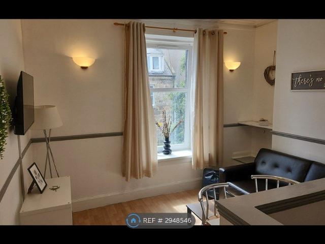 Whitehall Place, Aberdeen AB25, 1 bed flat to rent, £575 pcm | PrimeLocation