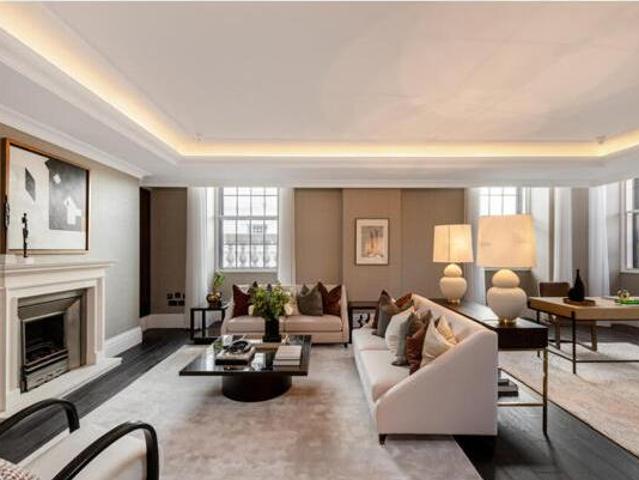 Whitehall Place, London, 2 Bedroom Apartment