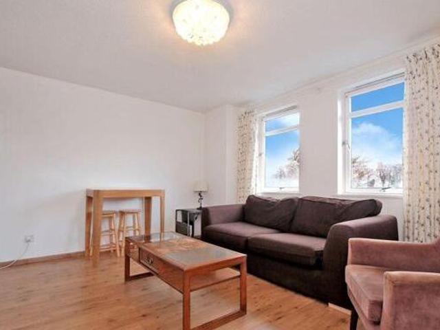 Whitehall Place, West End, 2 Bedroom Flat